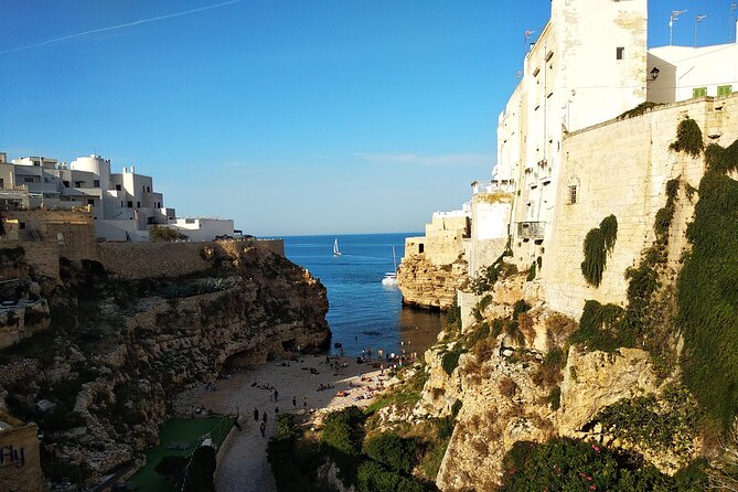 Private tour in Polignano a Mare: overlooking the sea - Discovering the Old Town’s Heart