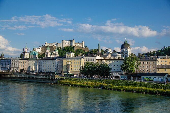 Private transfer from Munich to Salzburg or Salzburg to Munich