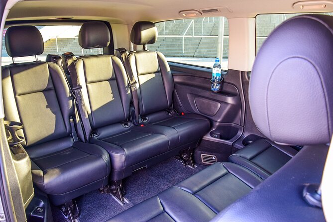 Private Transfer from/to the Krakow Airport - Key Points