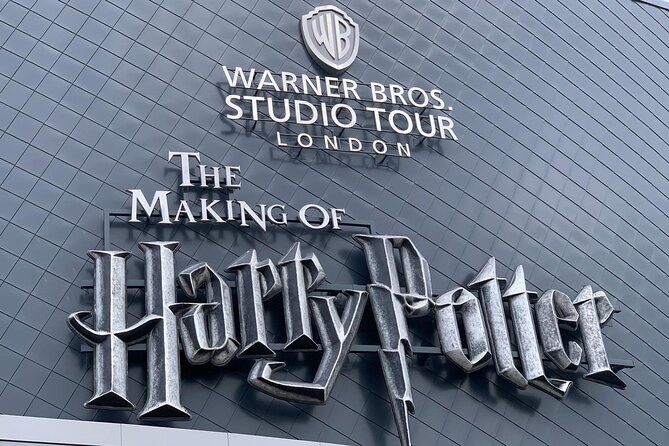 Private Transfers between London & Harry Potter Warner Studio - Introduction