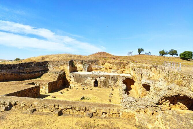 Private trip to Carmona from Seville: 5000 years of history