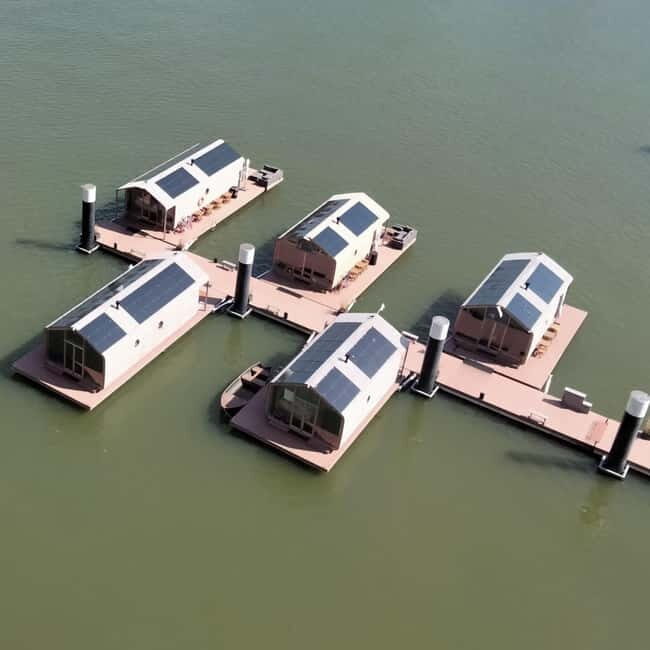 Rent a Canoe in Rijnhaven, Rotterdam