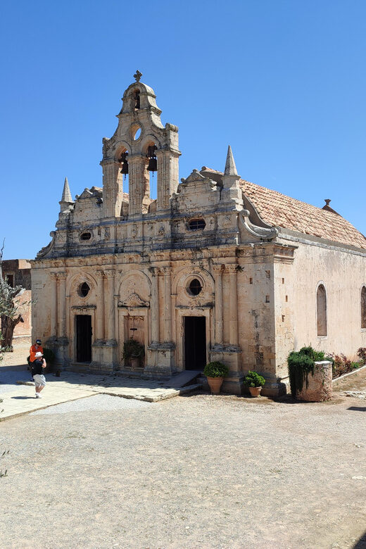Rethymno: e-Bike tour to Arkadi monastery