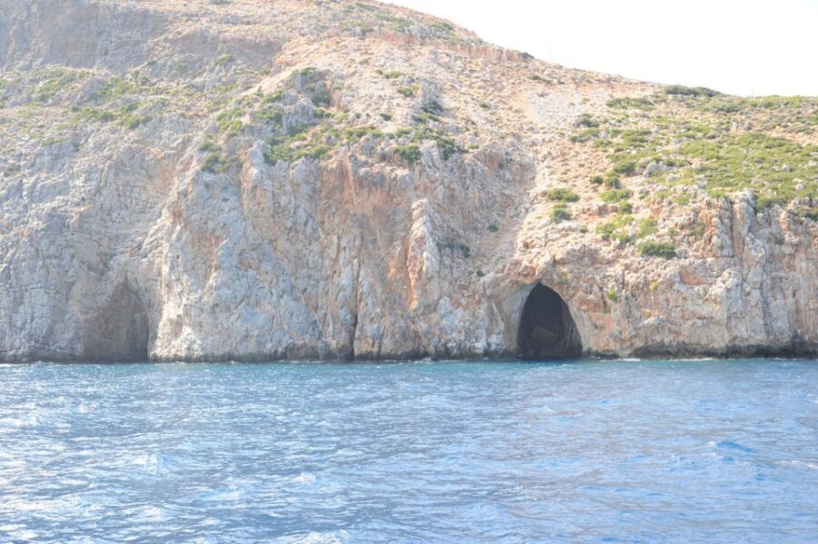 Rethymno: Mini Pirate Boat Cruise with Swimming Stop