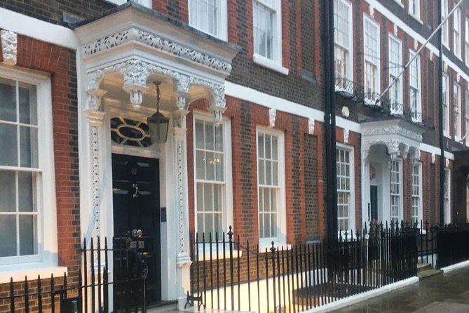 Rich people behaving badly - Key Points