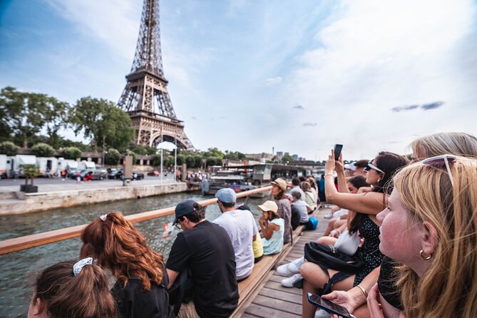 River Seine Sightseeing Boat Tour with Audio Guide - Key Points