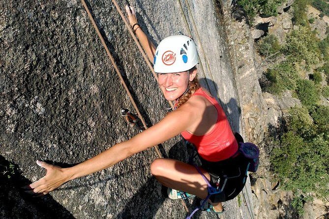 Rock Climbing in Madrid National Park with Transport