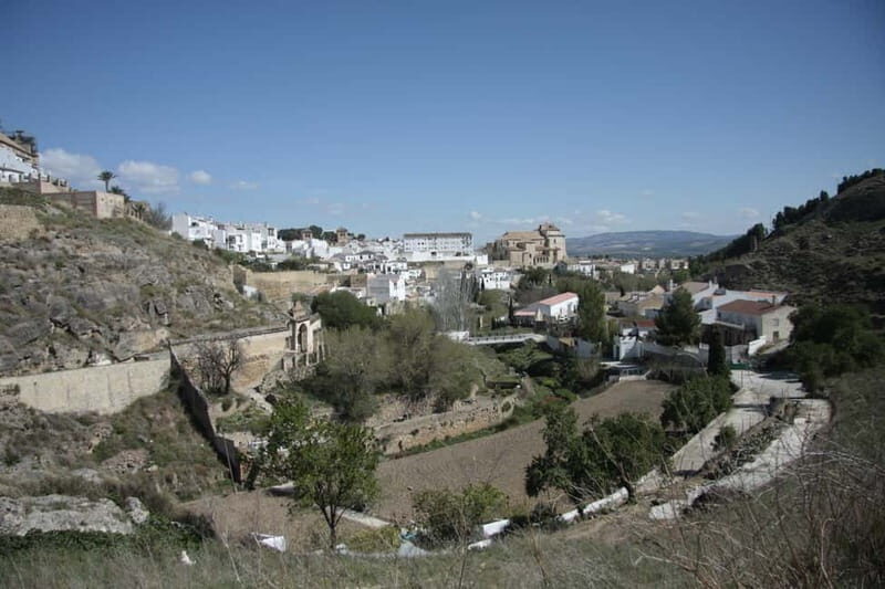 Route by van through the viewpoints of Antequera