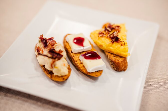 Sagrada Familia Jamón Iberico Tasting Experience with Cava - Authentic Spanish Flavors Near the Sagrada Familia: A Deep Dive into the Jamón Iberico Tasting Experience