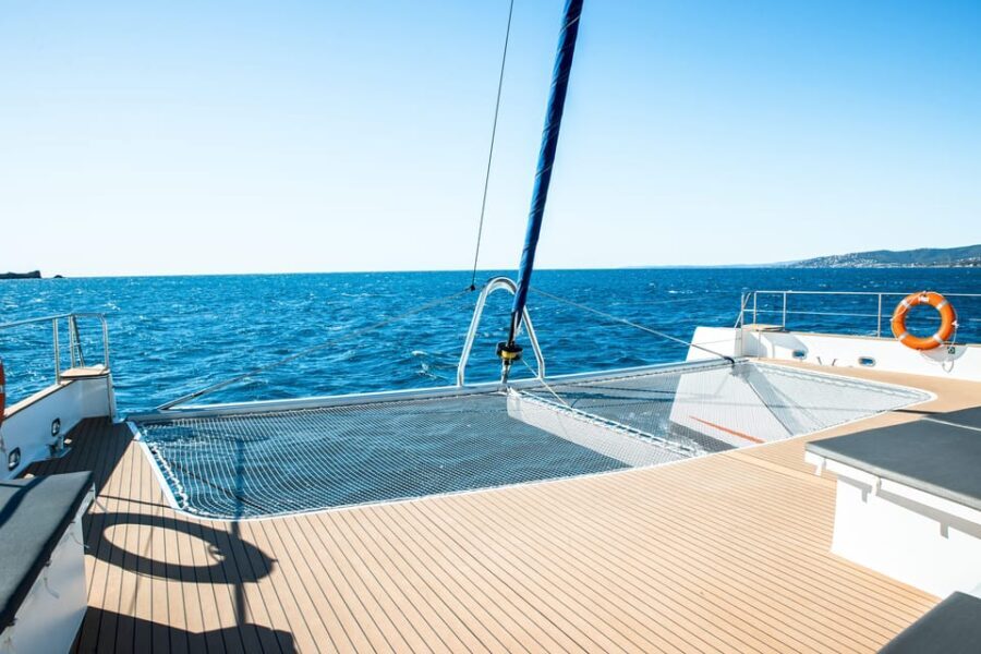 Saint Raphael : Cap Taillat Full Day and Meal Cruise