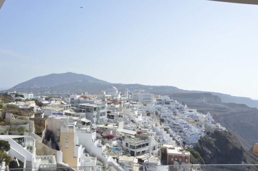 Santorini: Half-Day Sightseeing Tour with Hotel Pickup - Detailed Breakdown of the Experience