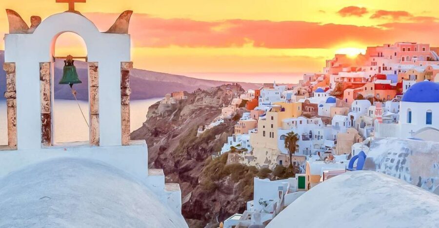 Santorini: Traditional Sightseeing Bus Tour with Oia Sunset - The Details of the Tour Experience