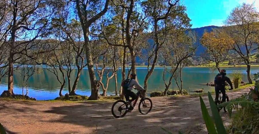 Sete Cidades: E-Bike Rental with GPS and Map Tour