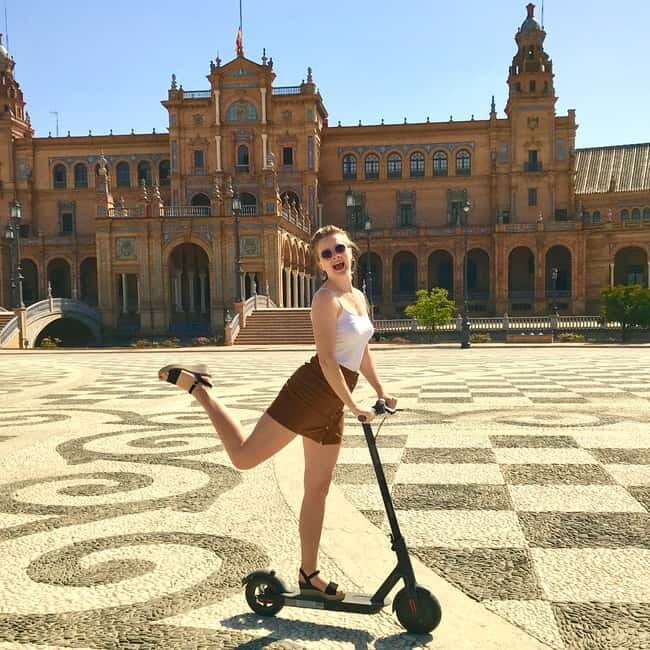 Seville: Electric Bike City Tour