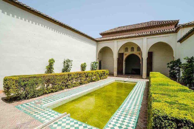 Skip the Line: Private Alcazaba & Gibralfaro with Nasrid Palaces - Practical Details: What to Expect From Your Private Tour