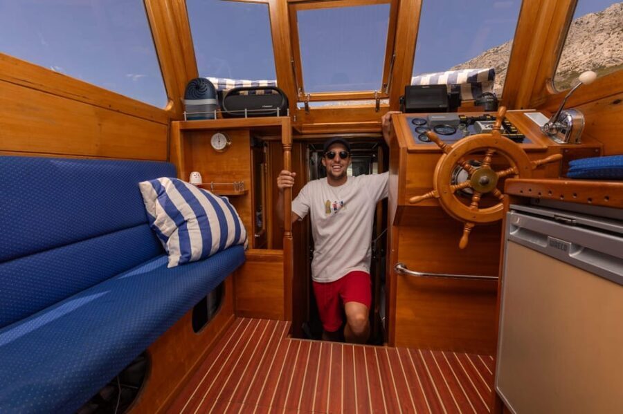 Split/Omi/Makarska: Full or half day boat tour with "Cvita"