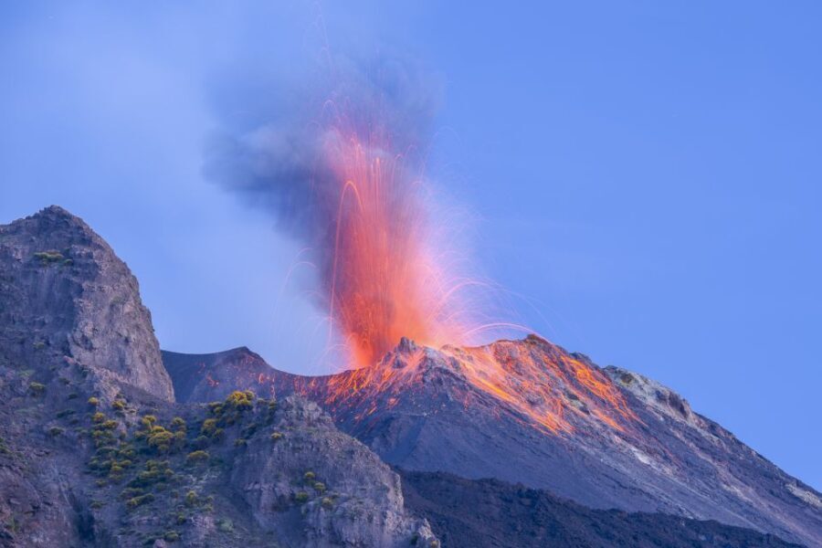 Stromboli: Sunset Trekking Tour
