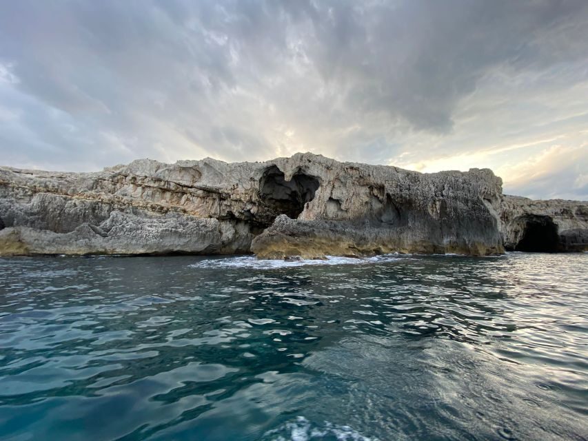 Syracuse: Boat Trip of Ortigia Island and Sea Caves