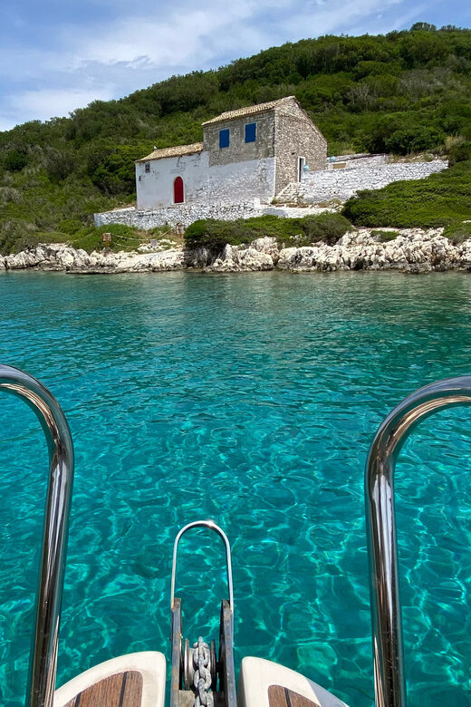 Syvota: Private Boat Cruise to Paxos and Antipaxos Islands