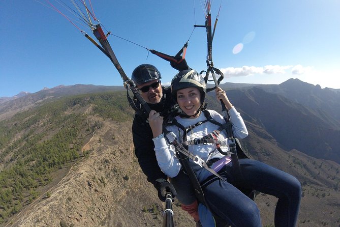 Tandem Paragliding Flight over Tenerife - Tenerife Tandem Paragliding: A Thrilling Look from the Skies