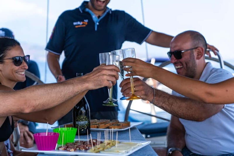 Taormina: Sailing boat tour with aperitif included