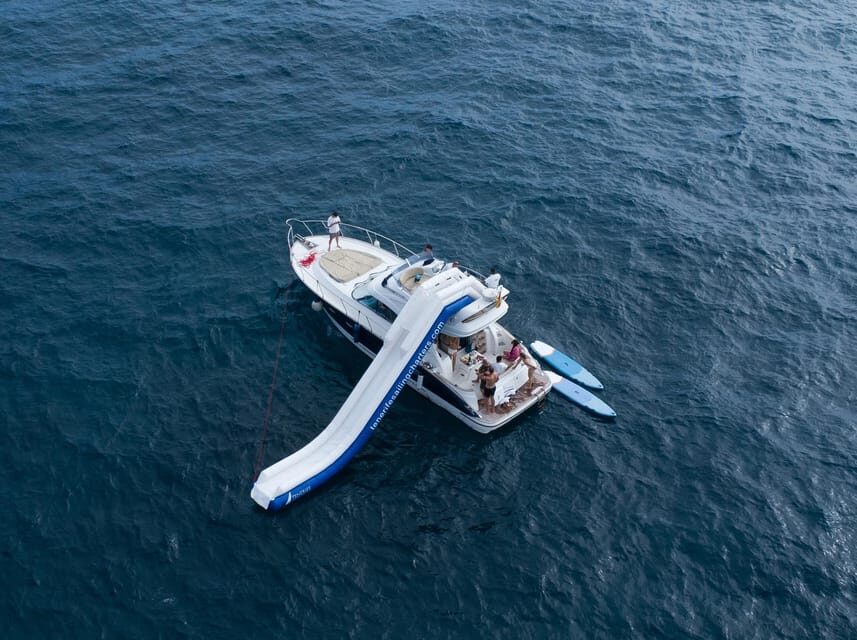 Tenerife: Shared Yacht Cruise with Champagne and Tapas