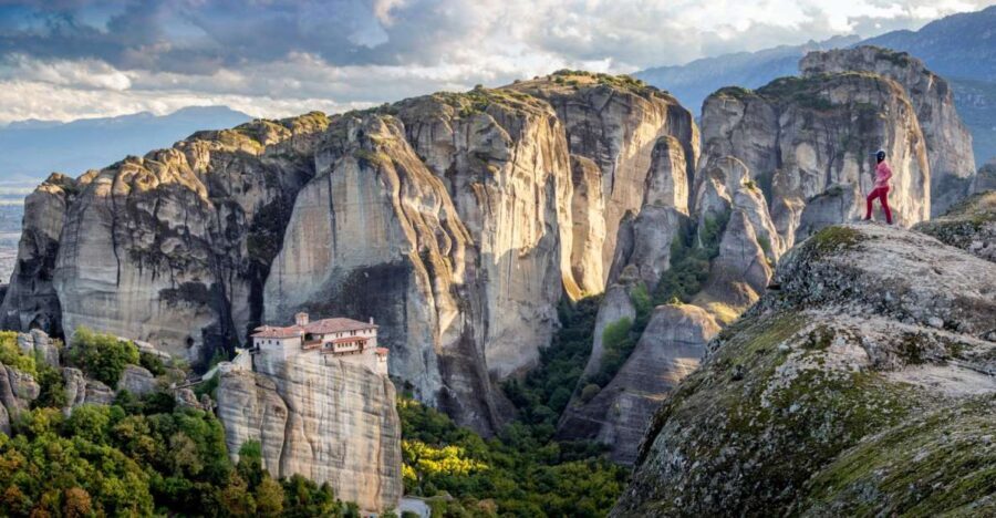 Thessaloniki: Full-Day Meteora Monasteries Tour
