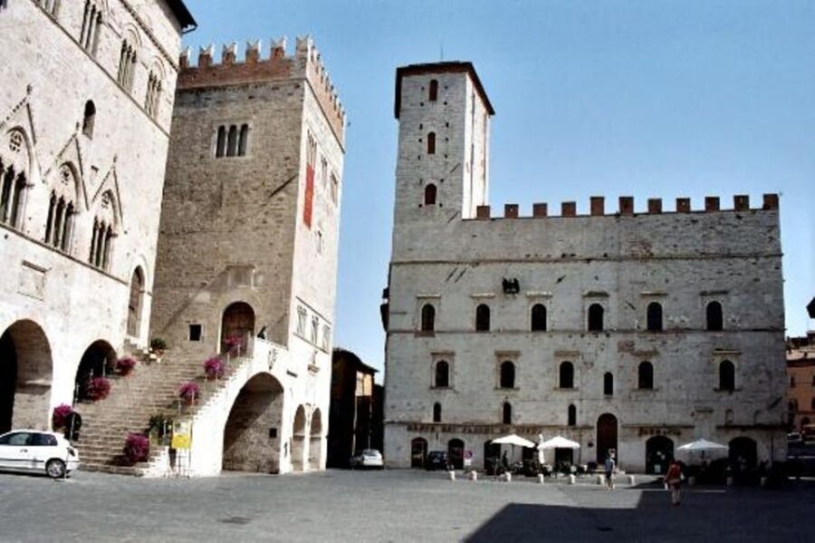 Todi: 2-Hour Private Walking Tour