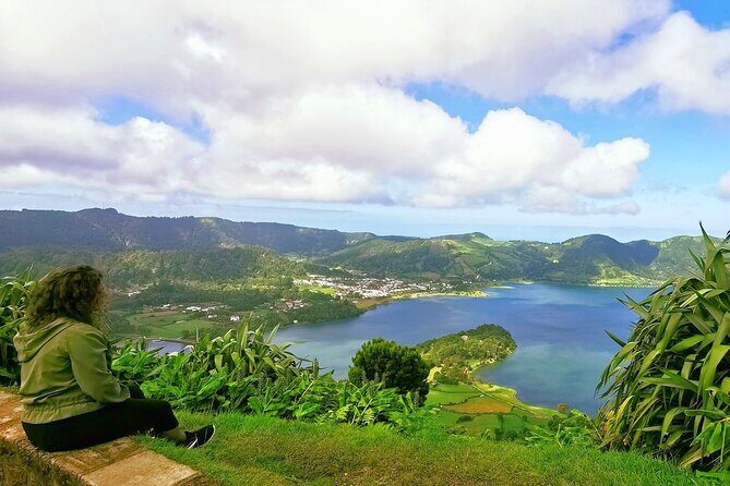 Totally personalized private tour to Sete Cidades and Lagoa do Fogo (west) - The Practical Side: What to Expect