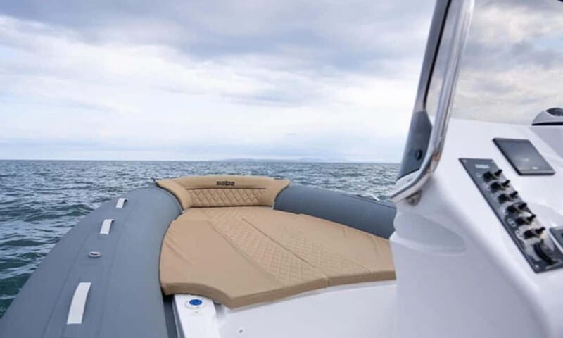 Tour of the island of Ischia by boat