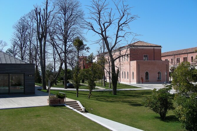 Tour to the islands of San Servolo and San Lazzaro degli Armeni - Exploring Venice’s Hidden Gems: San Servolo and San Lazzaro degli Armeni
