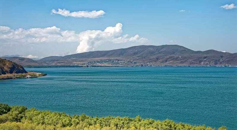 Tour Transfer to/from Tbilisi with Lake Sevan & Wine tasting