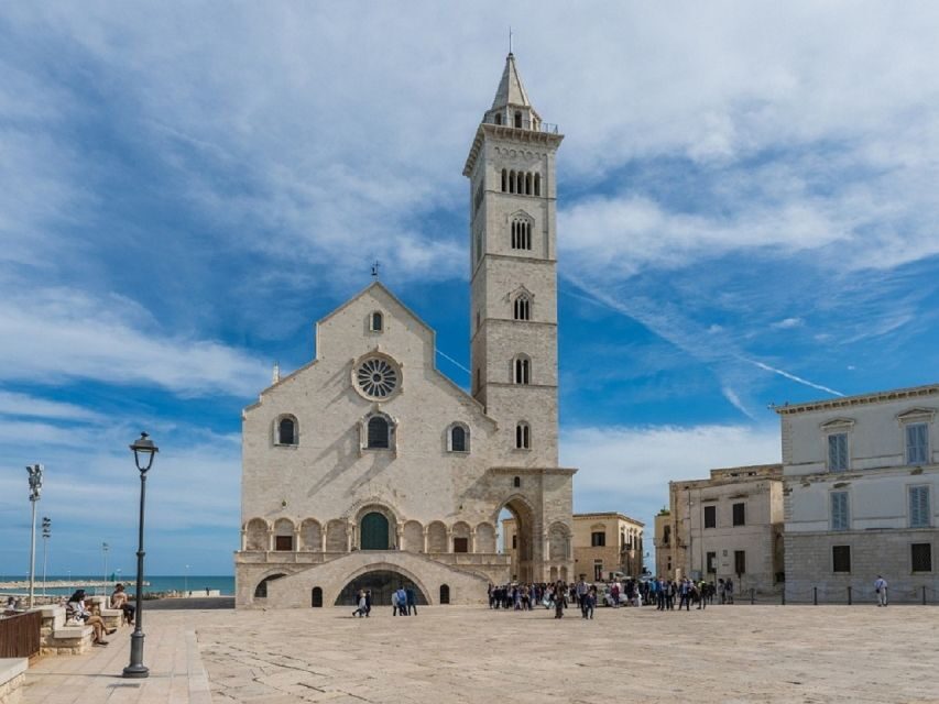 Trani: Private Guided City Tour