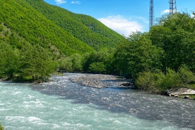 Transfer from airport to Gudauri with 2 stops