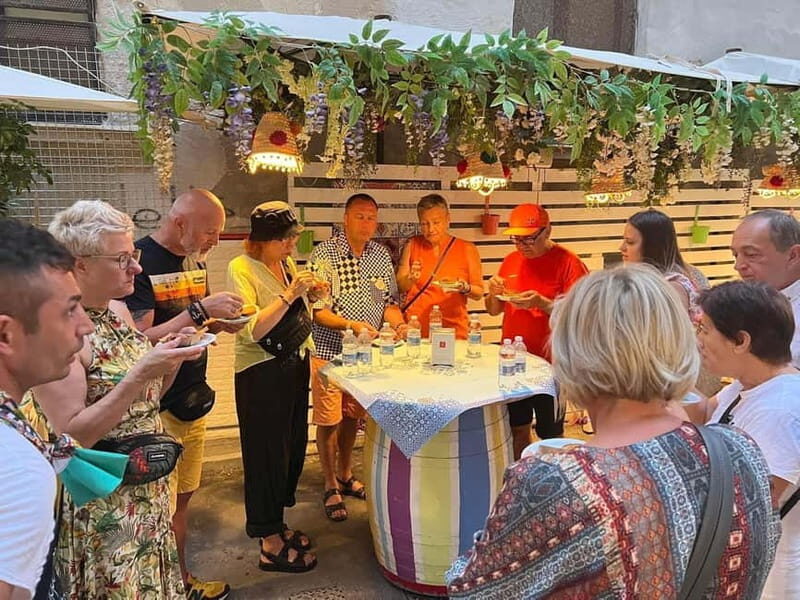 Trapani: Half-Day Old Town Foodie Tour with Local Guide