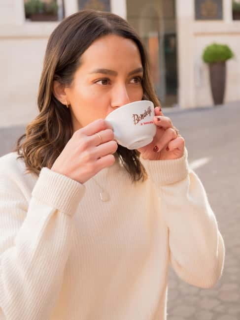 Trastevere Photo Tour with Coffee and Street Food