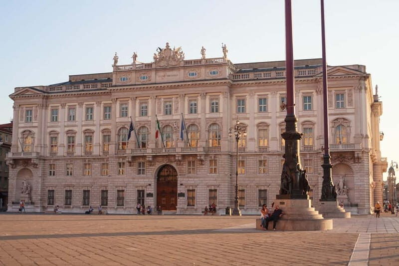 Trieste: 2-hour Best Intro Walking Tour with a Local