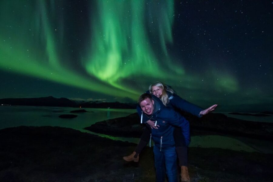 Tromsø: Northern Lights Chase with Free Photos