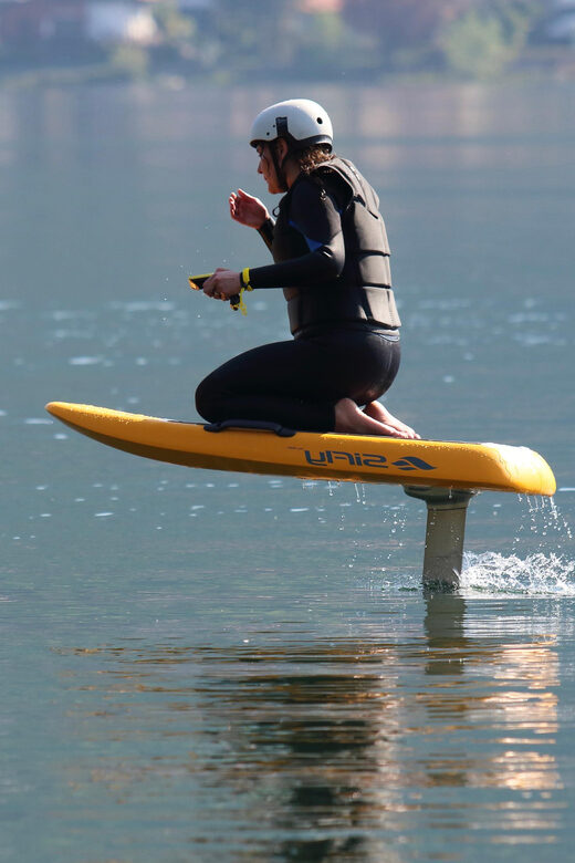 Try Efoil - E-foil lesson on Lake Como in Lecco (Beginner)