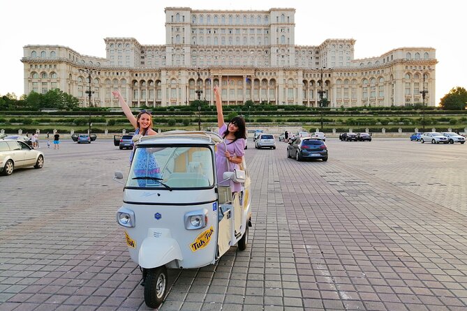 Tuk Tuk Best of Bucharest Tour - SpecTukular! - Key Points