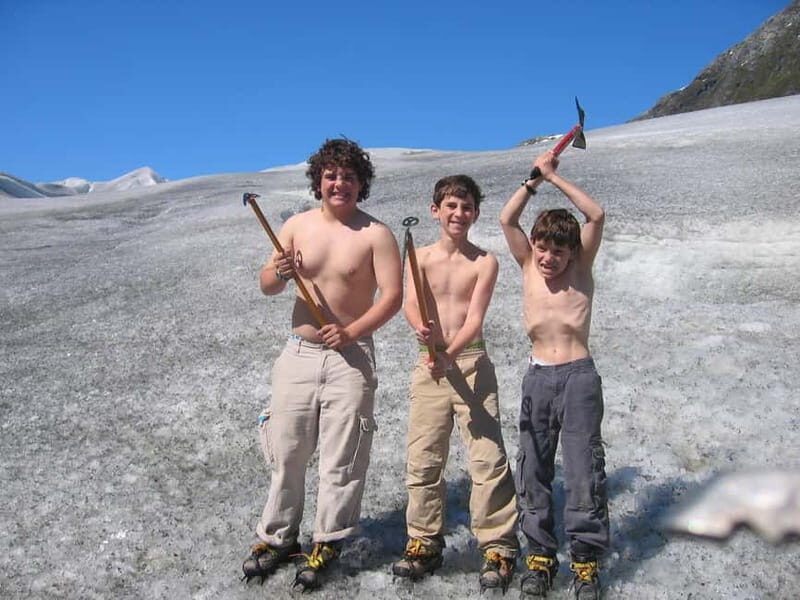 Tuns: Kayaking and Glacier Hike