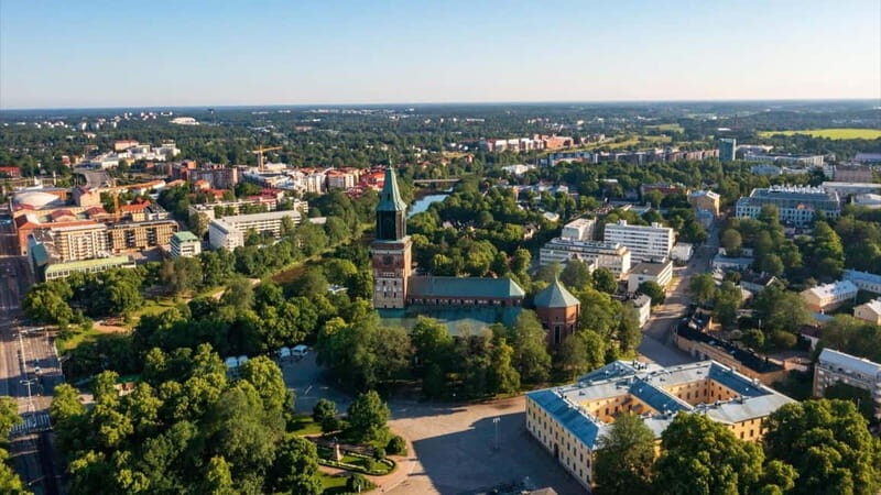 Turku: Express Walk with a Local in 60 minutes
