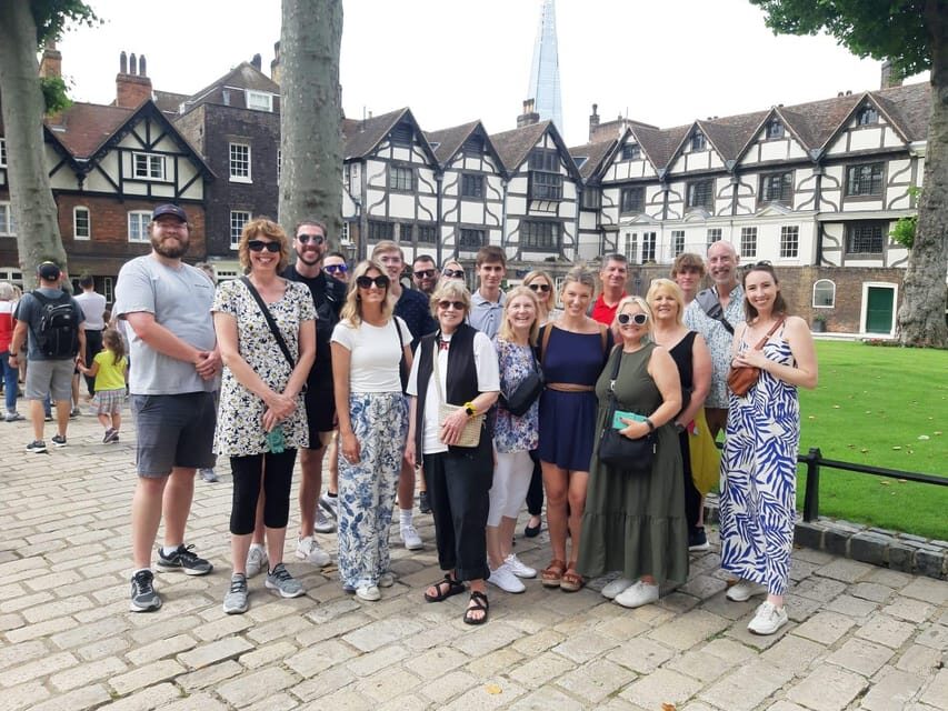 Ultimate Tower of London, Beefeater Welcome & Crown Jewels - Walkthrough of the Itinerary