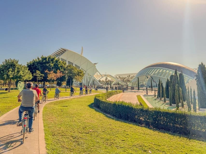 Valencia Bike Tours: City Highlights