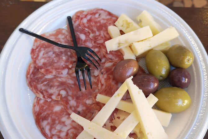 Venice Cicchetti, Spritz and Wine Tour with a Local Guide - Exploring Further: More Ghetto and Cannaregio (about 15 minutes)