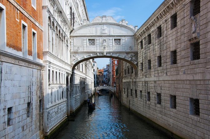 Venice LUXURY Private Day Tour with Gondola ride - from Rome - Key Points