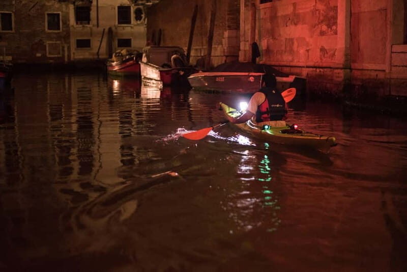 Venice: Night + Sunset Kayak Tour Kayak in the Canals