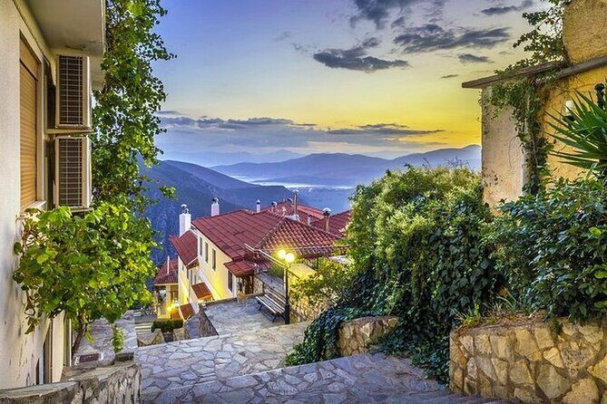 Visit Delphi the famous oracle! Explore the mysteries of the ancient world! - Who Should Book This Tour?