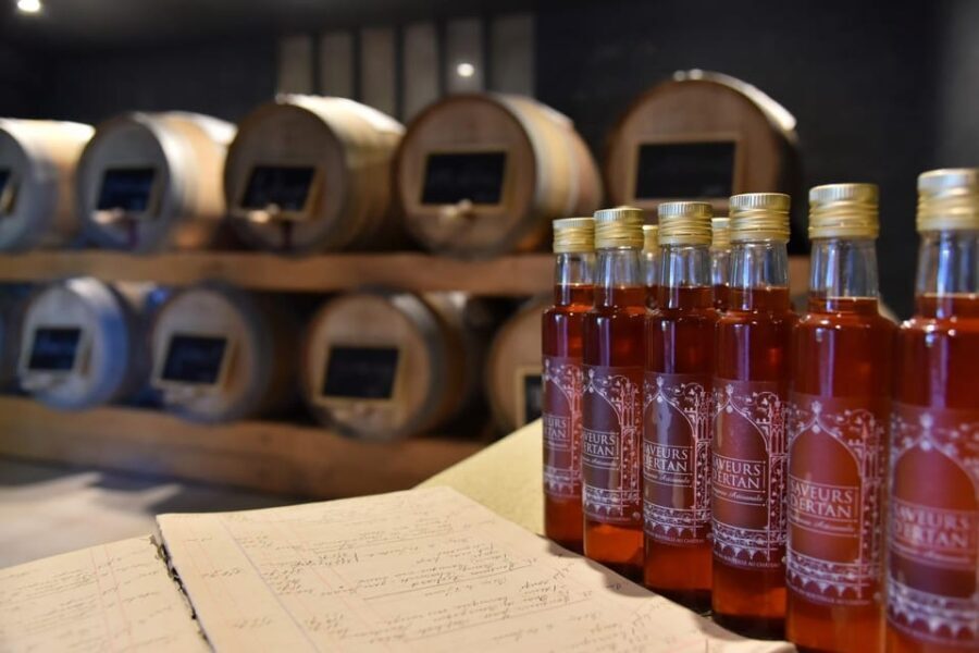 Visit the artisanal vinegar factory of Château Coupelle d'Ertan