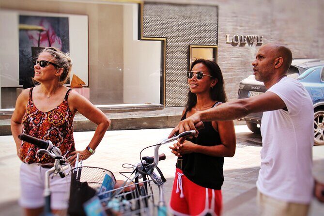 Walk or Bike- tour with Professional photoshoot